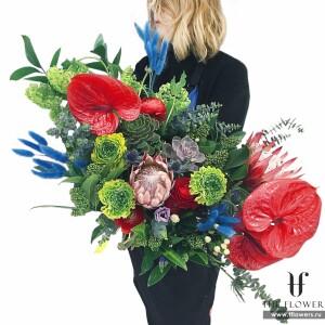 Эксклюзивные авторские букеты в Москве с доставкой – "The Flowers"